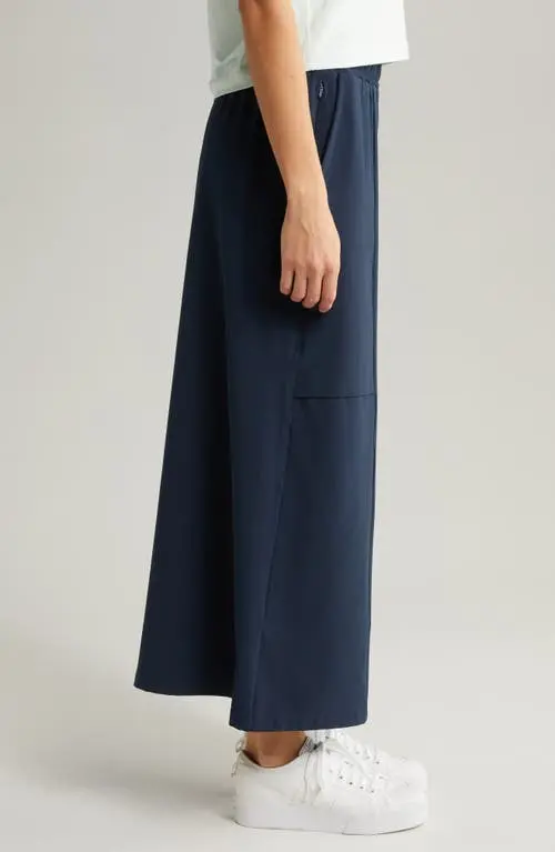 Zella In Flight Flowy Crop Wide Leg Pants In Navy Sapphire - 50